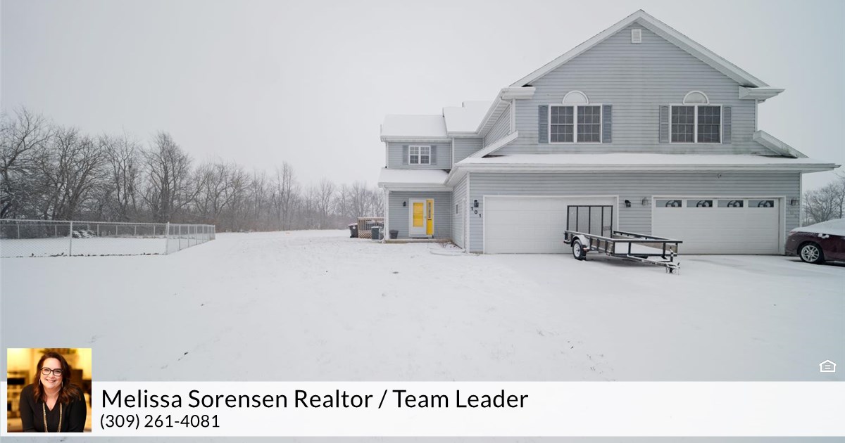 101 Labrador Ln, Downs, IL 61736